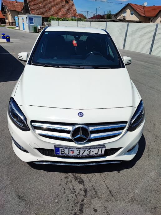 Mercedes-Benz 180 CDI, 2015 god.