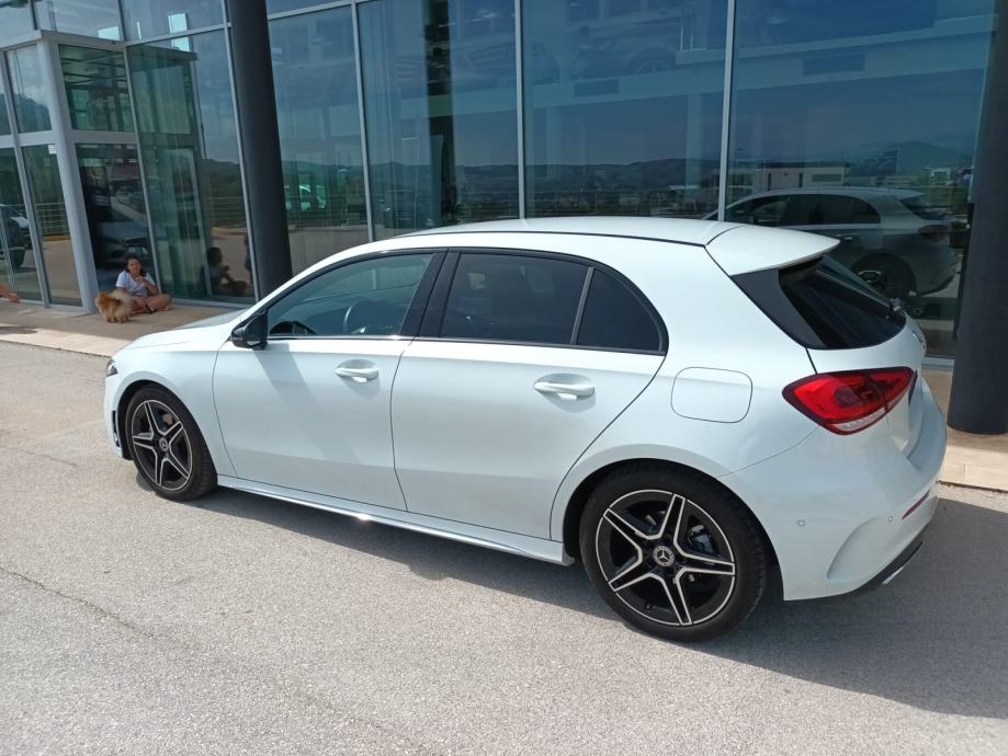 Mercedes-Benz A 200 d AMG USLUŽNA PRODAJA, 2022 god.