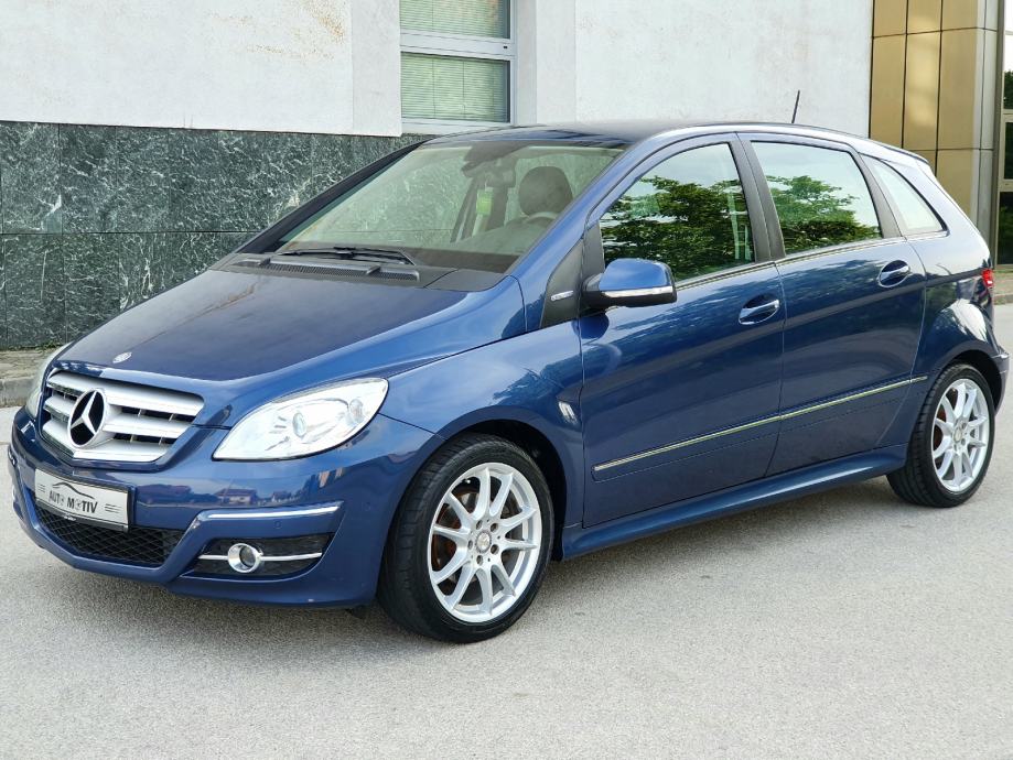 MERCEDES-BENZ B 160 ELEGANCE - BOGATA OPREMA - SUPER ATRAKTIVAN, 2009 god.