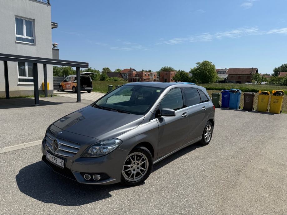 MERCEDES-BENZ B-CLASS 180 CDI Sports Tourer, 2013. g., 2013 god.