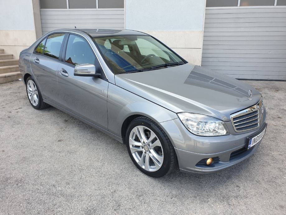 Mercedes-Benz C-klasa 200 CDI > nove gume+novi servis, 2009 god.
