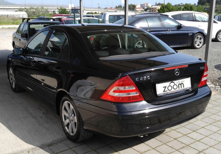 Mercedes-Benz C-klasa 200 Classic automatik, 2005 god.