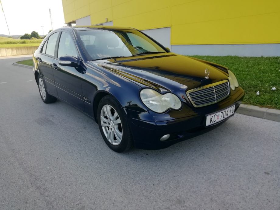 Mercedes-Benz C-klasa 200 Classic, diesel, 2002 god.