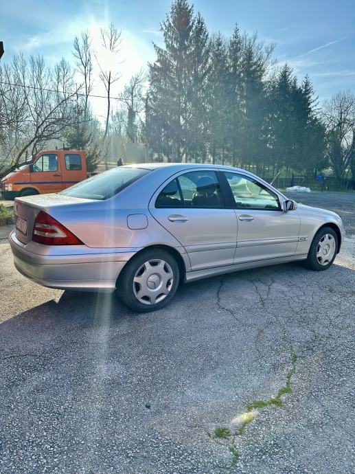 Mercedes-Benz C-klasa 200 Classic, 2005 god.