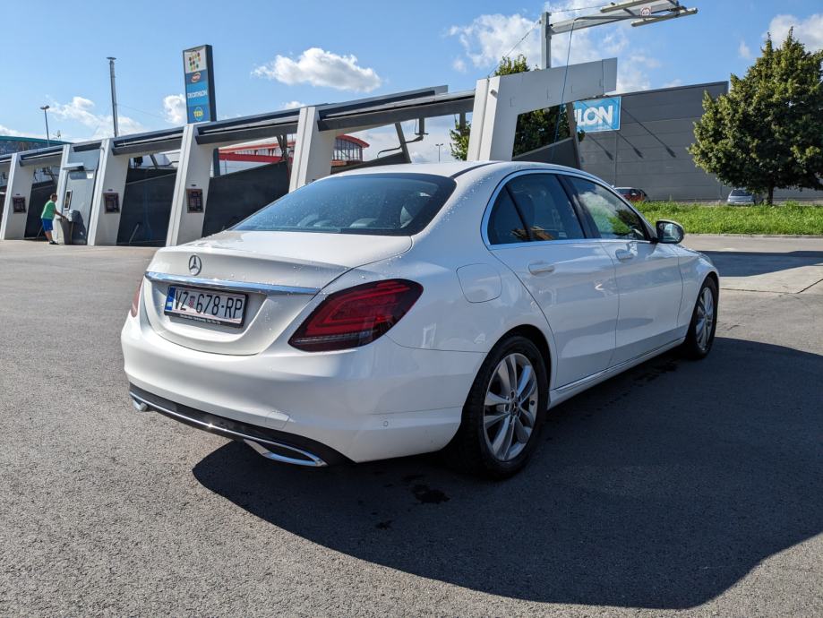 Mercedes-Benz C-klasa 200 D REG do 7/24 MBeam 9G DCC Koža 360KAM, 2018 god.