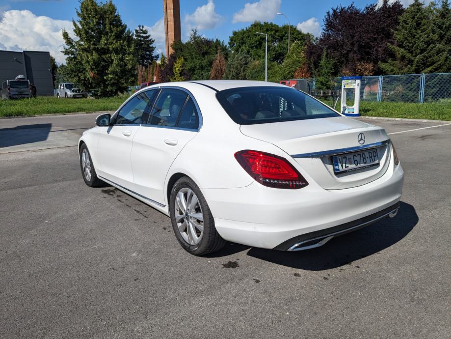 Mercedes-Benz C-klasa 200 D REG do 7/24 MBeam 9G DCC Koža 360KAM, 2018 god.