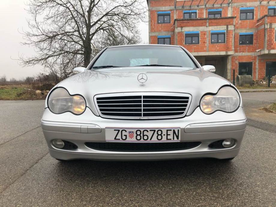 Mercedes-Benz C200 CDI Avantgarde, 2001 god.