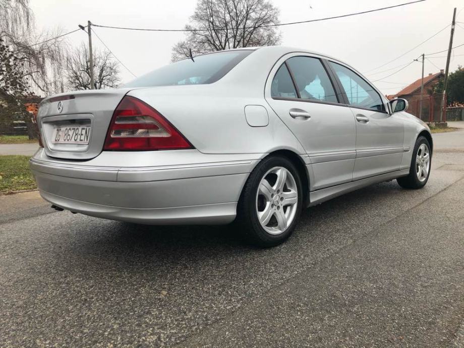 Mercedes-Benz C200 CDI Avantgarde, 2001 god.