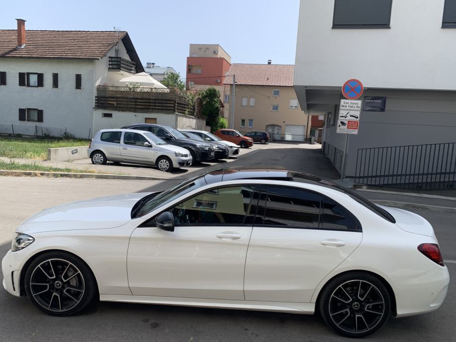 Mercedes-Benz C-klasa 220 d AMG Line Night paket, 2018 god.