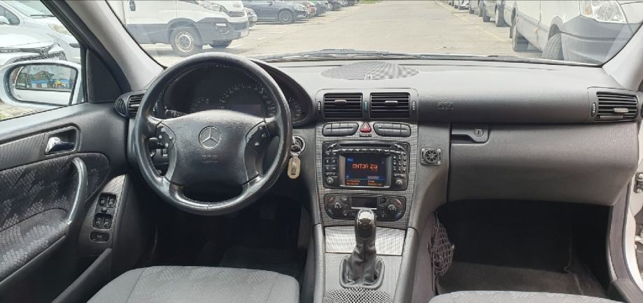 Mercedes-Benz C-klasa 220 Avantgarde, 2002 god.
