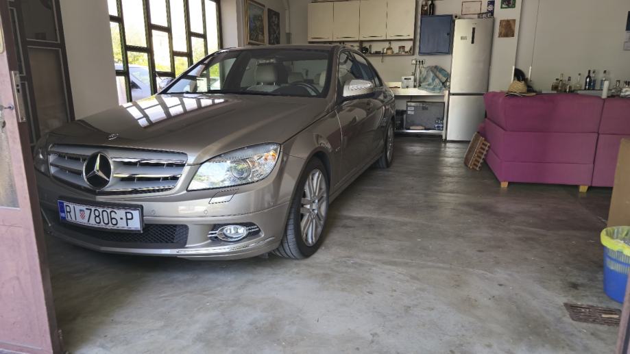 C-klasa 230- V6 benzin Zamjena, 2008 god.