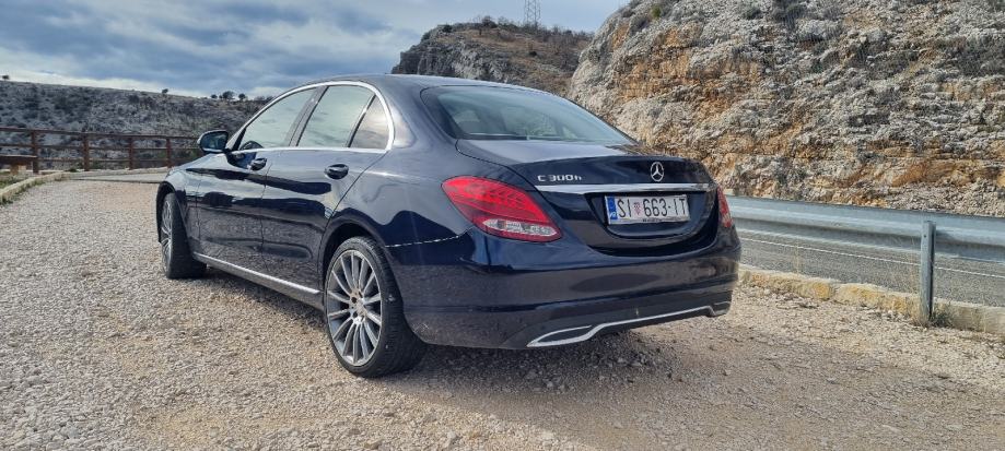 Mercedes-Benz C-klasa 300h!!, 2016 god.