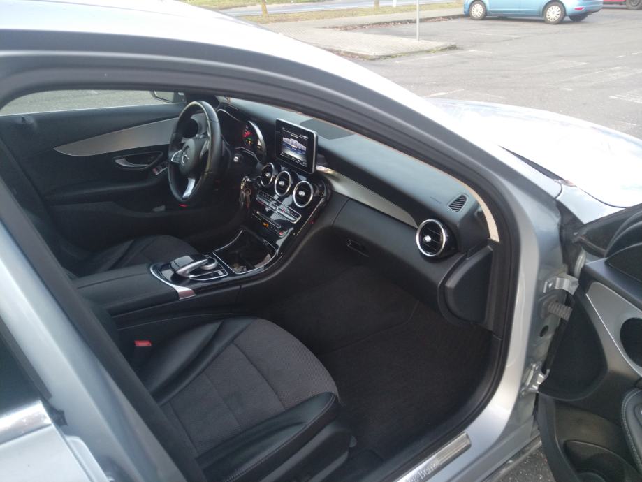 Mercedes-Benz C-klasa C 220d 4 matica avangard automatik, 2017 god.