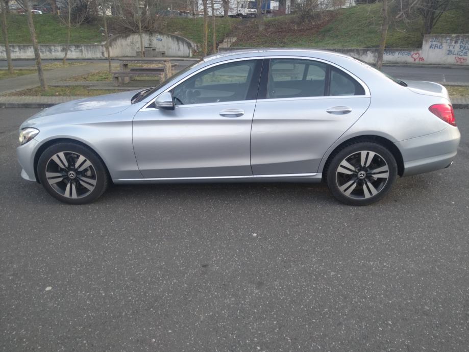 Mercedes-Benz C-klasa C 220d 4 matica avangard automatik, 2017 god.