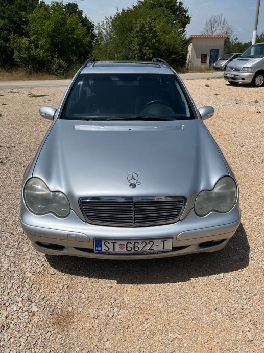 Mercedes-Benz C-klasa T-model 220 T automatik, 2001 god.