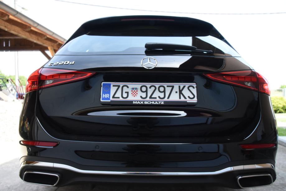 Mercedes C-klasa 220 d Karavan AMG advance line, 2024 god.