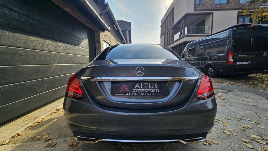 Mercedes-Benz C180d | Avantgarde | Automatic | Koža | LED | leasing ...