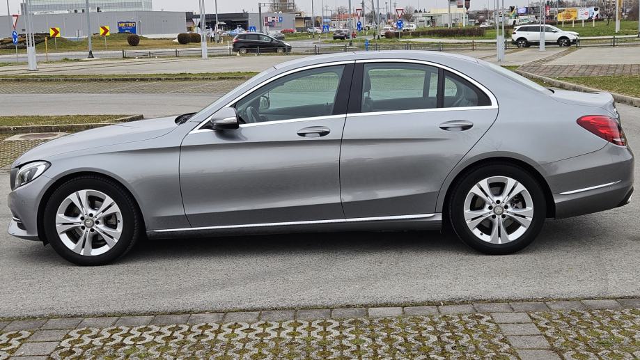 Mercedes-Benz C180D AVANTGARDE, LED farovi,Navi,Alu 17,reg.do 12/2024 ...