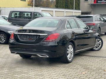 Mercedes-Benz C200d Avantgarde, 2018 god.