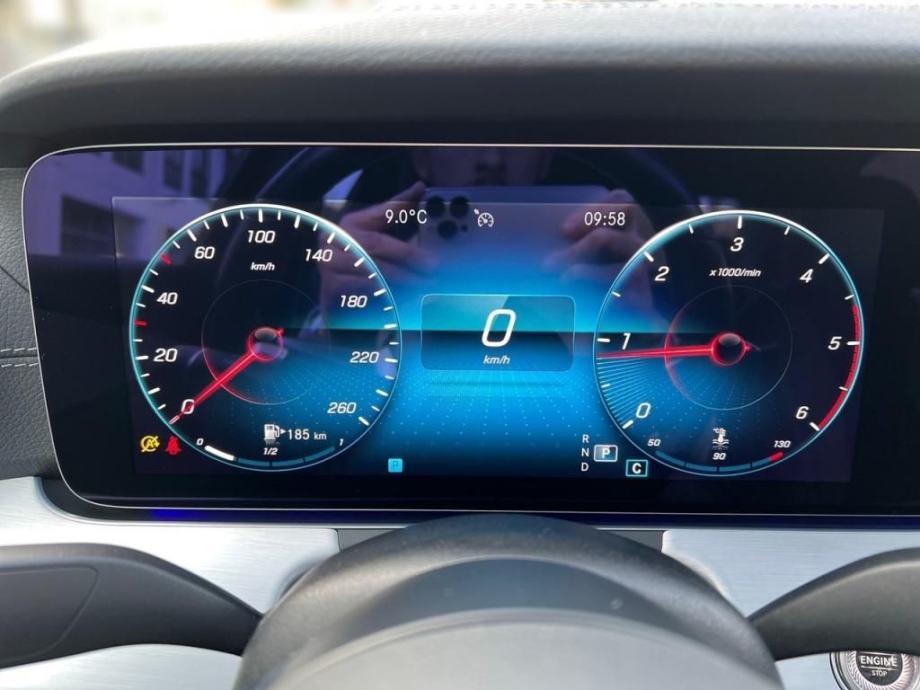 Mercedes-Benz E 220 d AMG*MBUX*AR*LED*Widescreen*RKam.*Parkass, 2021 god.