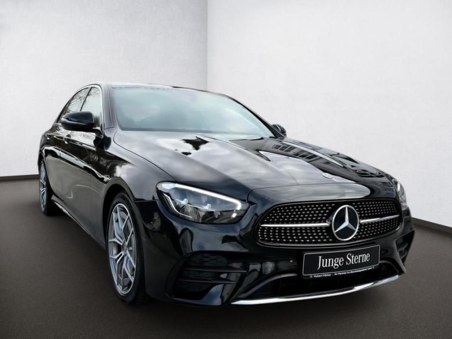 Mercedes-Benz E 220 d AMG*MBUX*AR*LED*Widescreen*RKam.*Parkass, 2021 god.