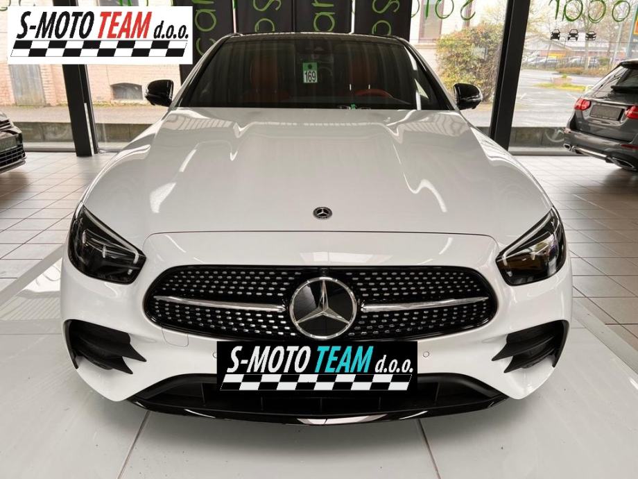 Mercedes-Benz E 220d 4MATIC Lim AMG LINE LED*WIDE*PANO*360*AMB, 2023 god.