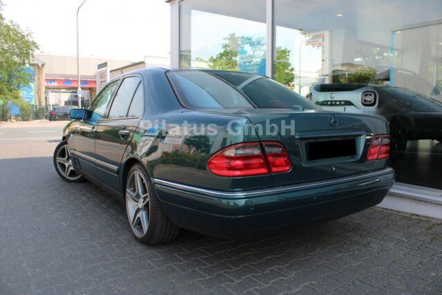 Mercedes-Benz E 430, 1997 god.