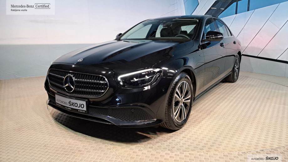 Luxus Mercedes 220 D Bildnull