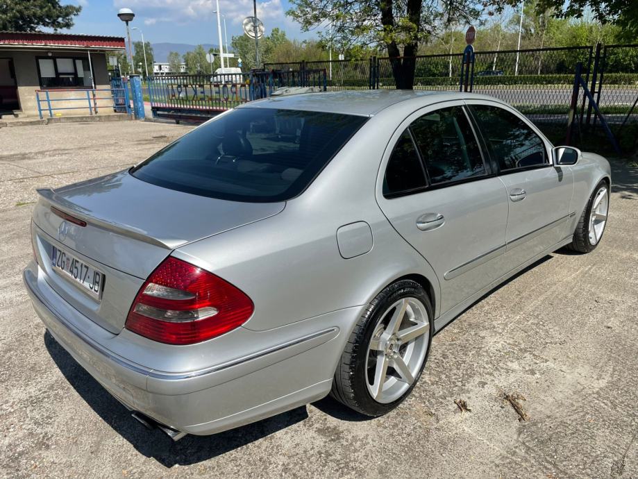 Mercedes-Benz E-klasa 270 CDI AMG optik, 2004 god.