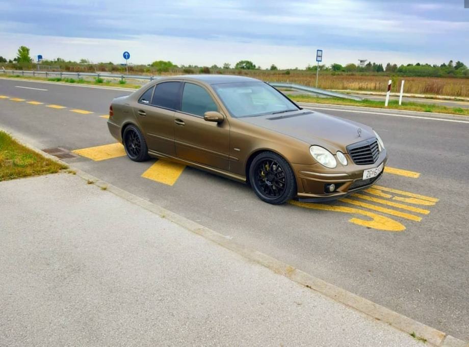 Mercedes E 270 CDI ,E63 AMG Optika (ZAMJENA), 2002 god.