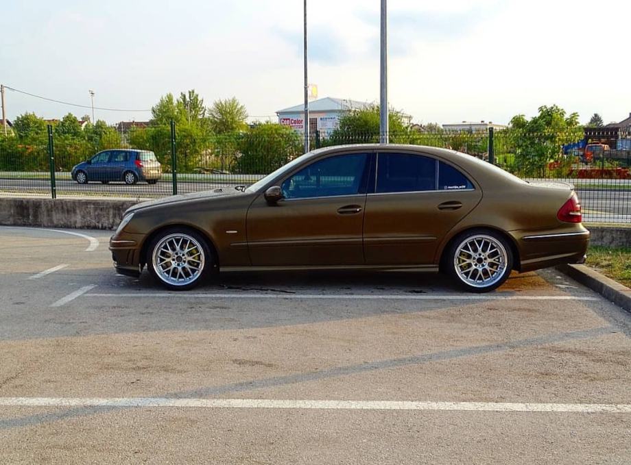 Mercedes E 270 CDI ,E63 AMG Optika (ZAMJENA), 2002 god.