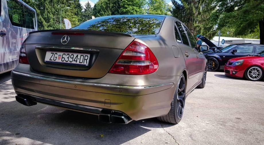 Mercedes E 270 CDI ,E63 AMG Optika (ZAMJENA), 2002 god.