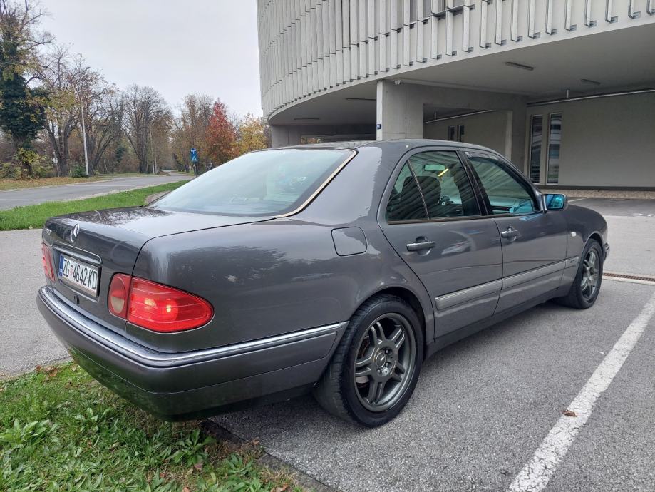 Mercedes-Benz E-klasa 300 D M606 zamjena za kombi Kartice Rate, 1996 god.