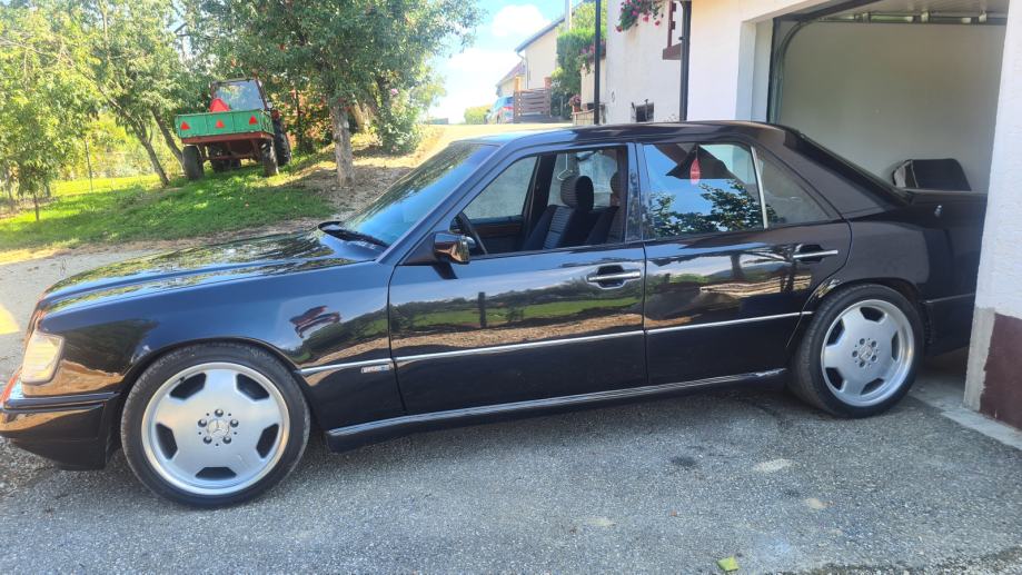 Mercedes-Benz E-klasa AMG E300 162 kw 226ps automatik, 1990 god.