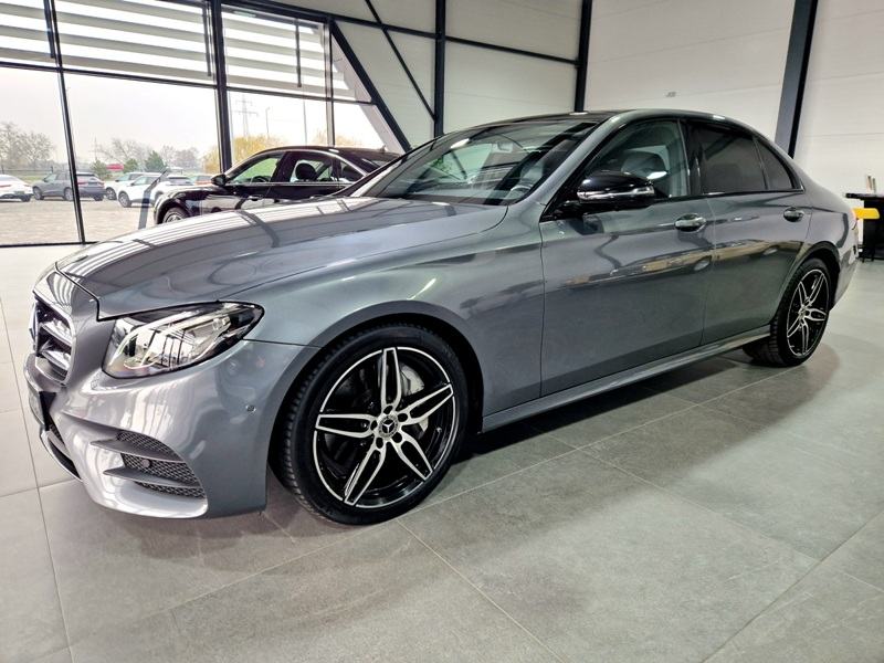 Mercedes-Benz E350d AMG Line Panorama Widescreen, 2017 god.