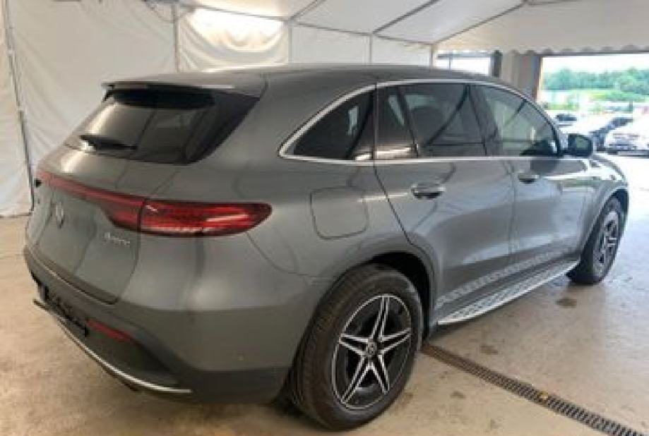 Mercedes-Benz EQC 400 4Matic x2 AMG-Line, 2021 god.
