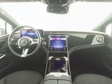 Mercedes-Benz EQE 300 Advanced Paket, 2023 god.