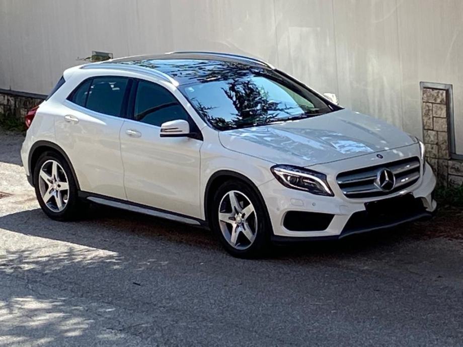 Mercedes-Benz GLA 180 AMG automatik, 2016 god.