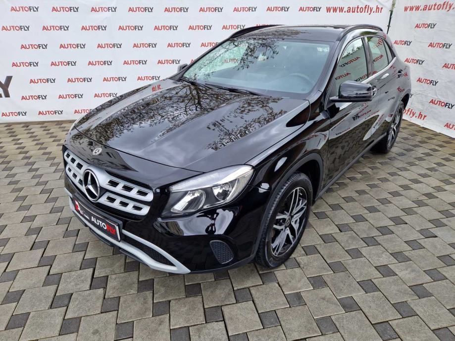 Mercedes-Benz GLA 180d, Navi, Kamera, Tempomat, u PDV-u, 18, 2017 god.