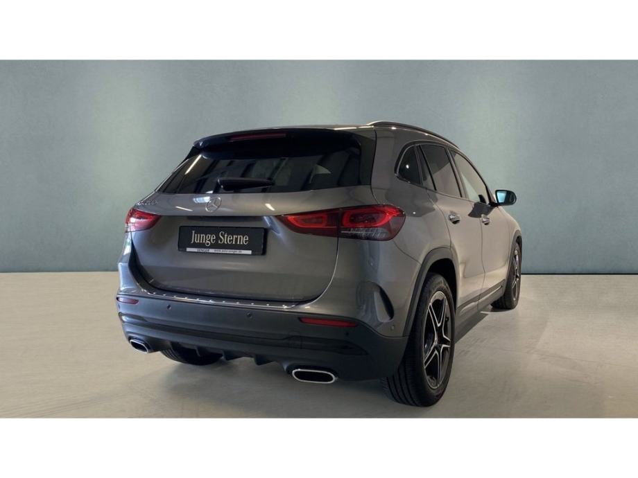 Mercedes-Benz GLA 200+AMG+KEY-GO+LED+EASY-HECK+NIGHT+PREM-NAV, 2020 god.