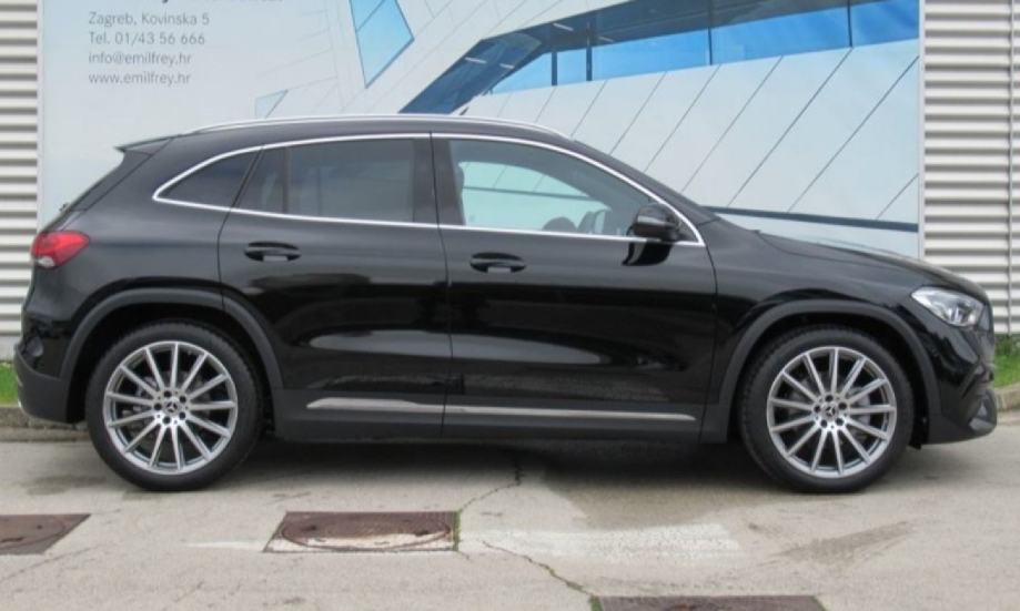 Mercedes-Benz GLA 200 d AMG line, 2023 god. FULL oprema! Garancija ...