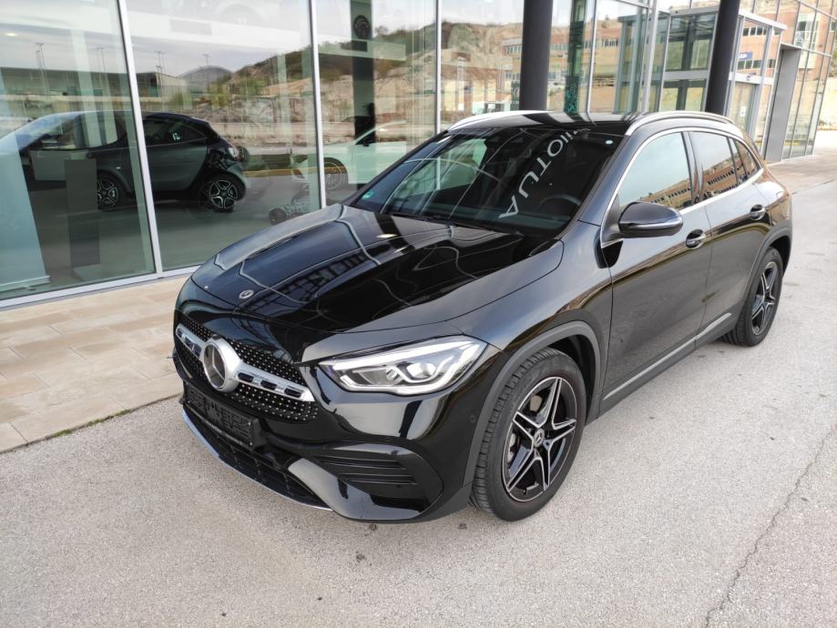 Mercedes-Benz GLA 200 d / AMG / MBUX / AMBIENT LIGHT / 19 AMG, 2021 god.