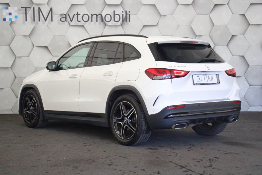 Mercedes-Benz GLA 200d 8G-DCT AMG Line Multibeam WIDESCREEN, 2020 god.