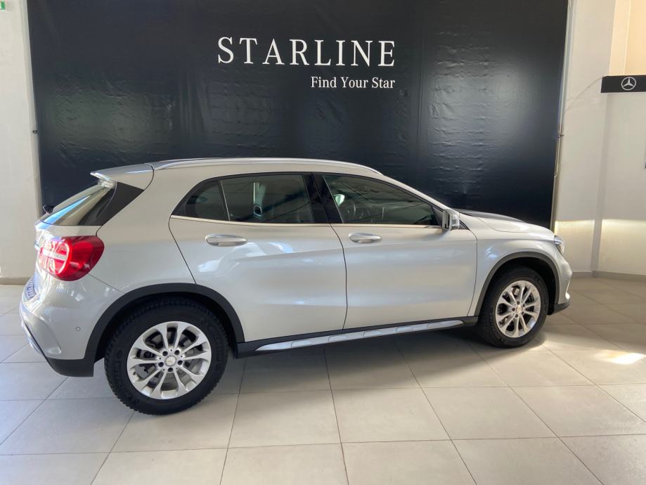 Mercedes-Benz GLA 220 cdi 4MATIC AMG LINE 7G ***REZERVIRAN***, 2015 god.