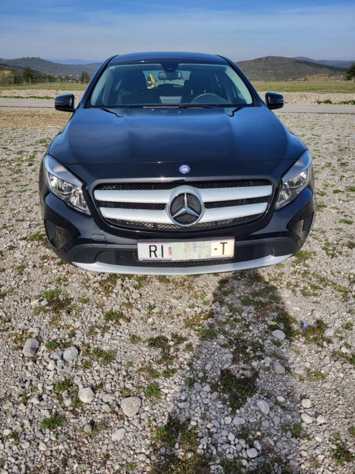 Mercedes-Benz GLA 245G, 2017 god.