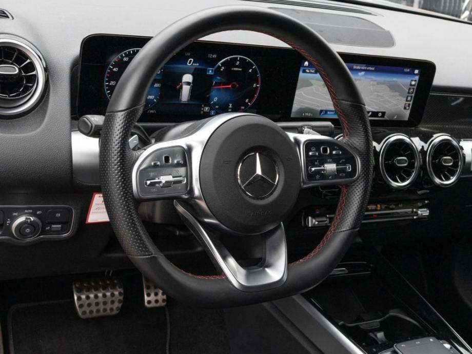 Mercedes-Benz GLB 180d AMG automatik, 2022 god.