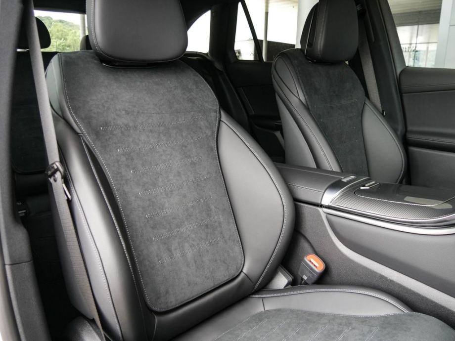 Mercedes-Benz GLC 200 4MATIC AMG PREMIUM NIGHT DISTRONIC 2023, 2023 god.