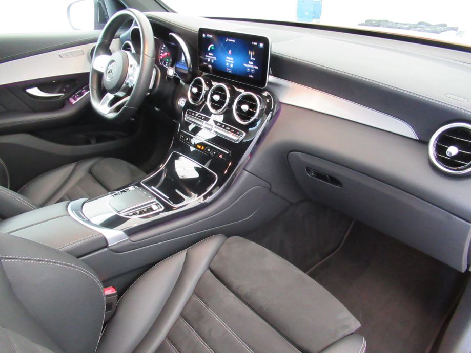 Mercedes-Benz GLC 300 de 4MATIC Coupe PLUG-IN Hybrid AMG Line, 2021 god.
