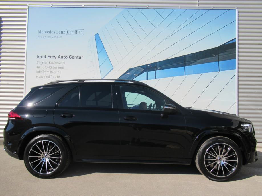 Mercedes-Benz GLE 350 de 4MATIC Plug-in hybrid AMG Line + Night paket, 2022 god.