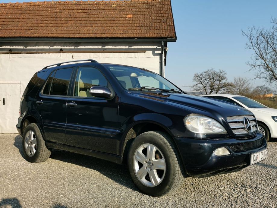 Mercedes-Benz ML 270 CDI • 4x4 • samo 250.000 km, 2004 god.